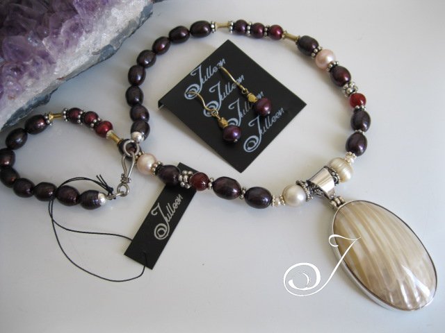 Grimm Red Pearl Necklace – Pearl Jewellery